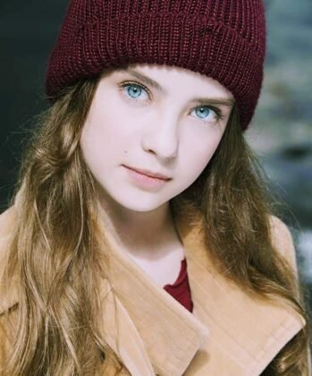 Simone Lockhart Age, Biography, Net Worth, Height, Parents, Wiki ...