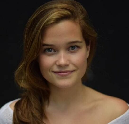 Sarah Catherine Hook Age, Biography, Net Worth, Height, Wiki » Trengezie