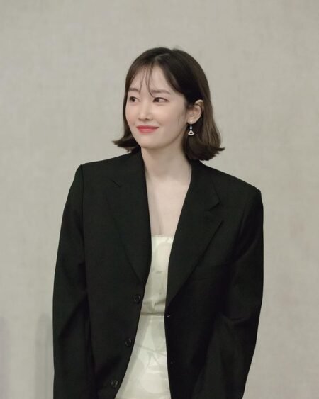 Jeon Jong-seo Biography, Age, Net Worth, Boyfriend, Height » Trengezie